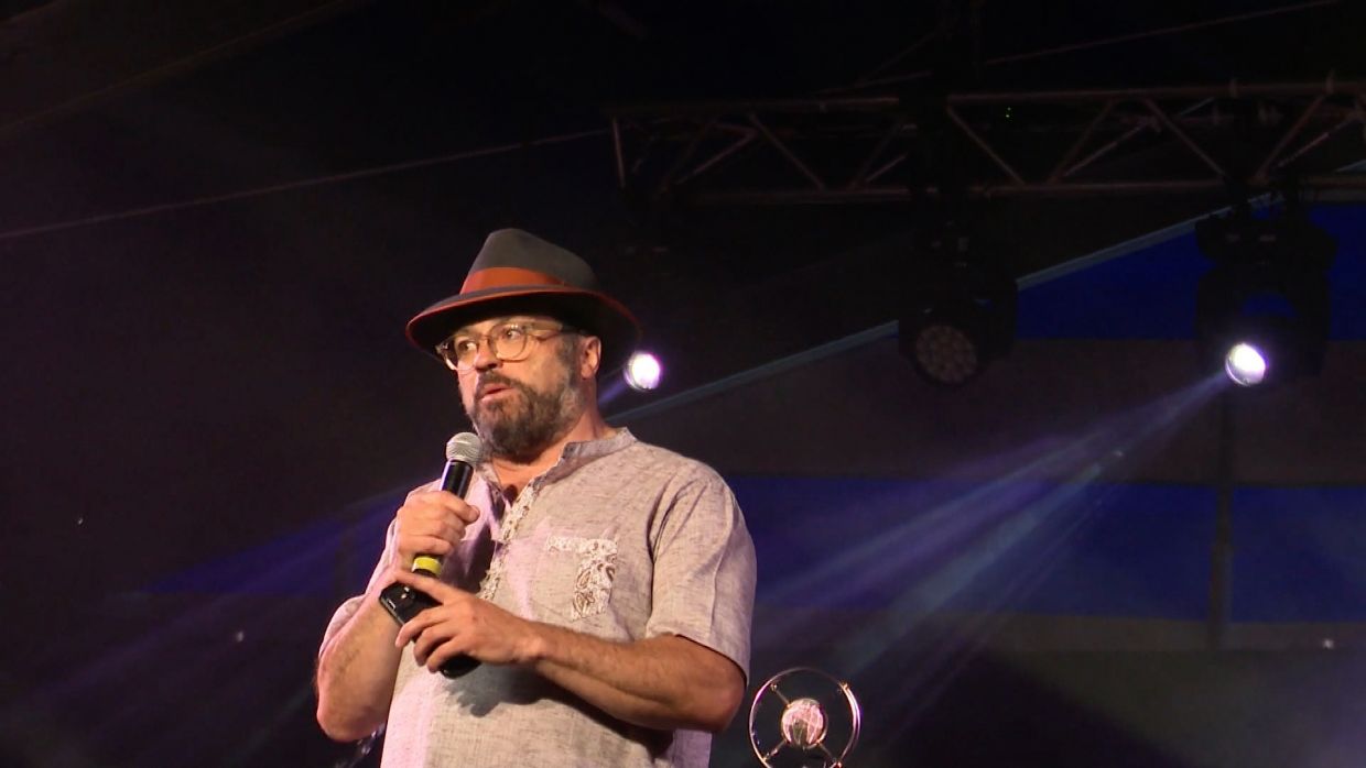 Alan Côté, nommé pour une haute distinction honorifique du Canada - TVA ...