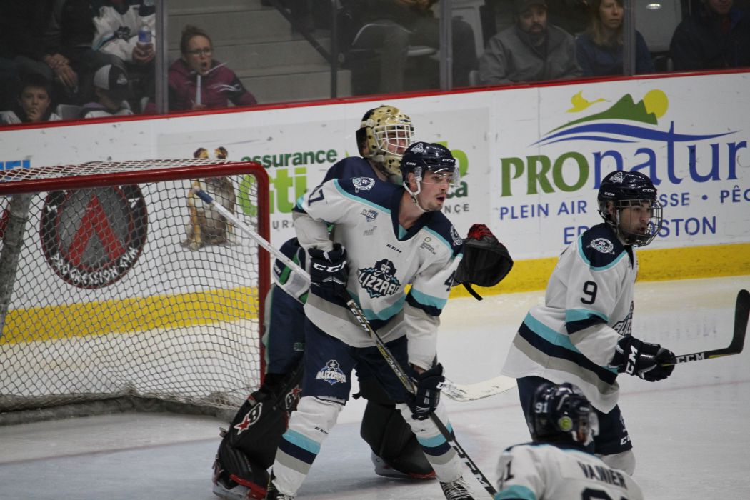 Les Aces surprennent le Blizzard à Edmundston - TVA CIMT CHAU