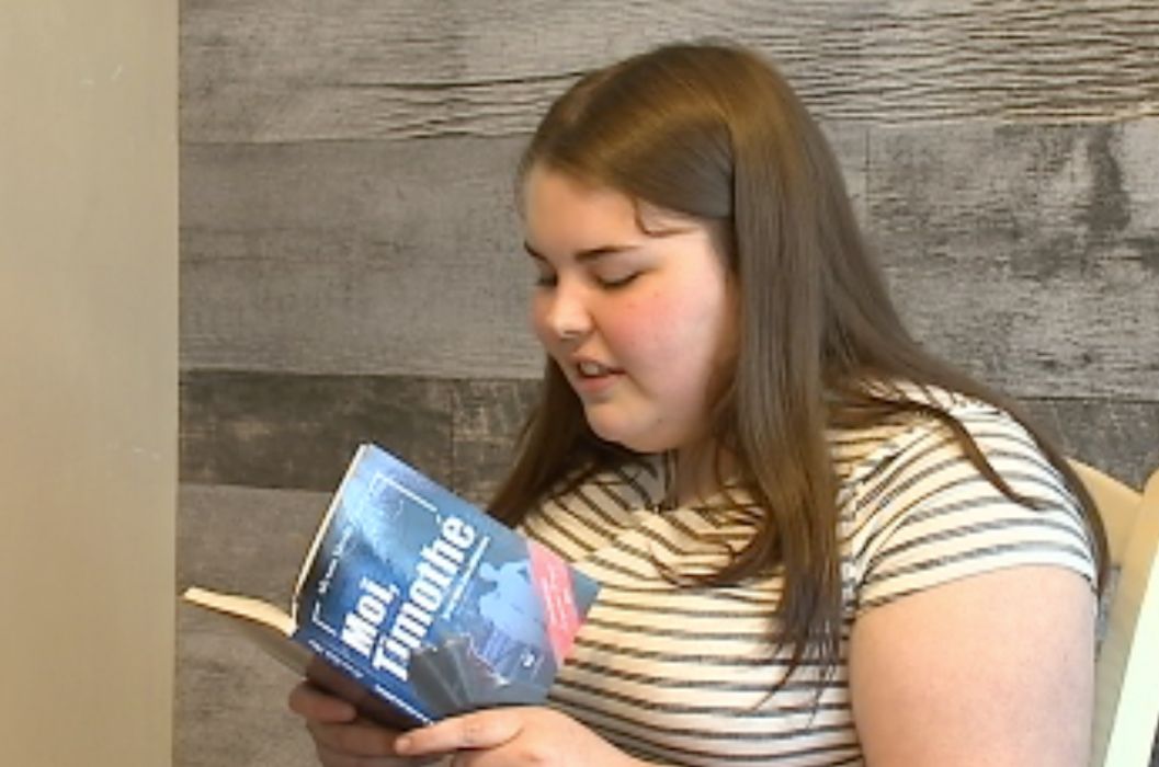 Devenir écrivaine à 16 ans - TVA CIMT CHAU