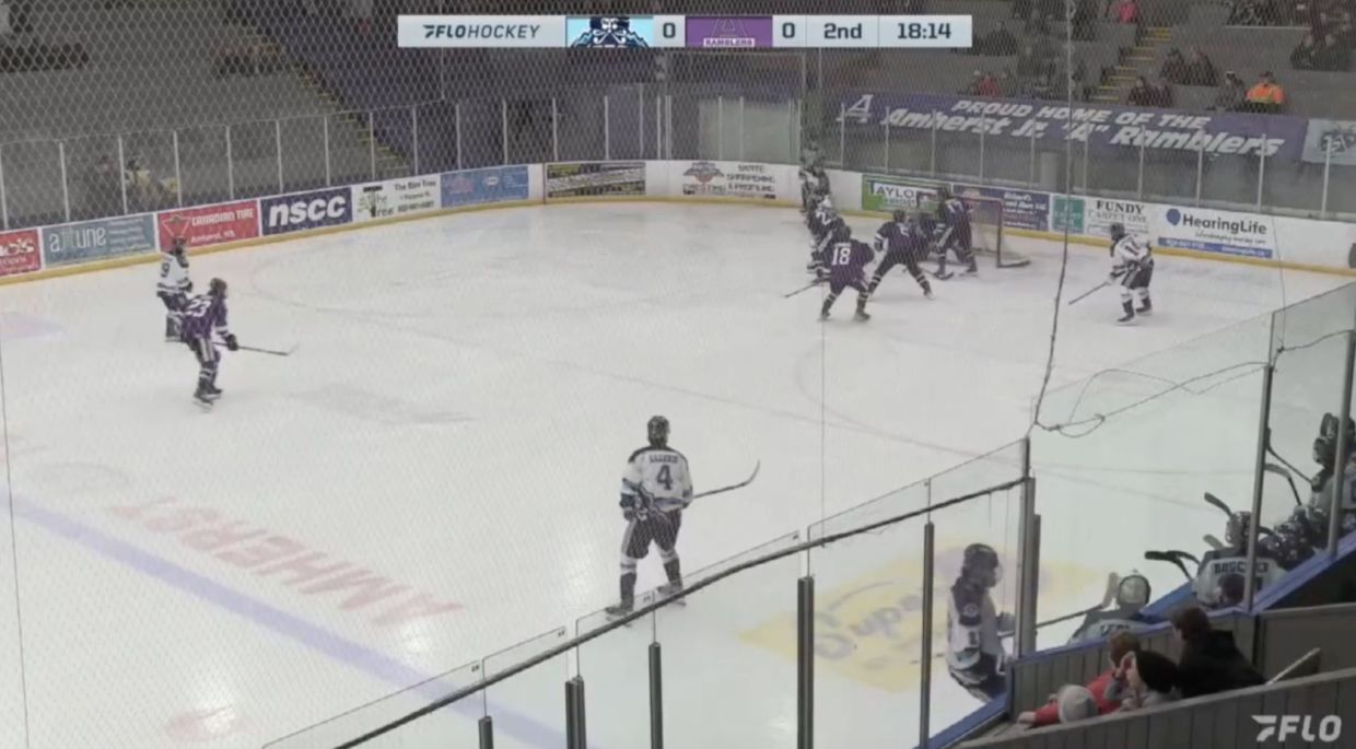 Le Blizzard d’Edmundston stoppé à Amherst - TVA CIMT CHAU