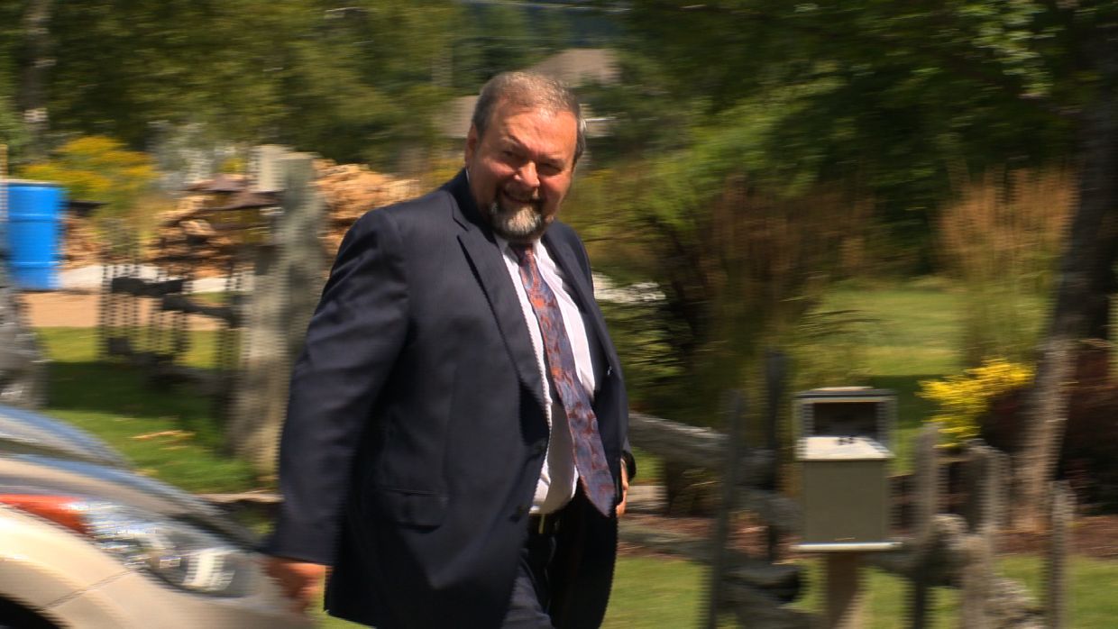 Denis Landry assurera l’intérim du Parti libéral - TVA CIMT CHAU