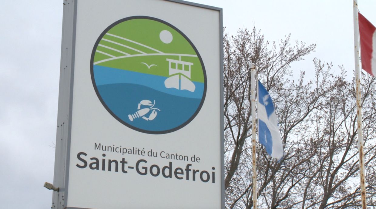 Éléctions municipales : Gérard L'Italien élu maire de Saint-Godefroi ...