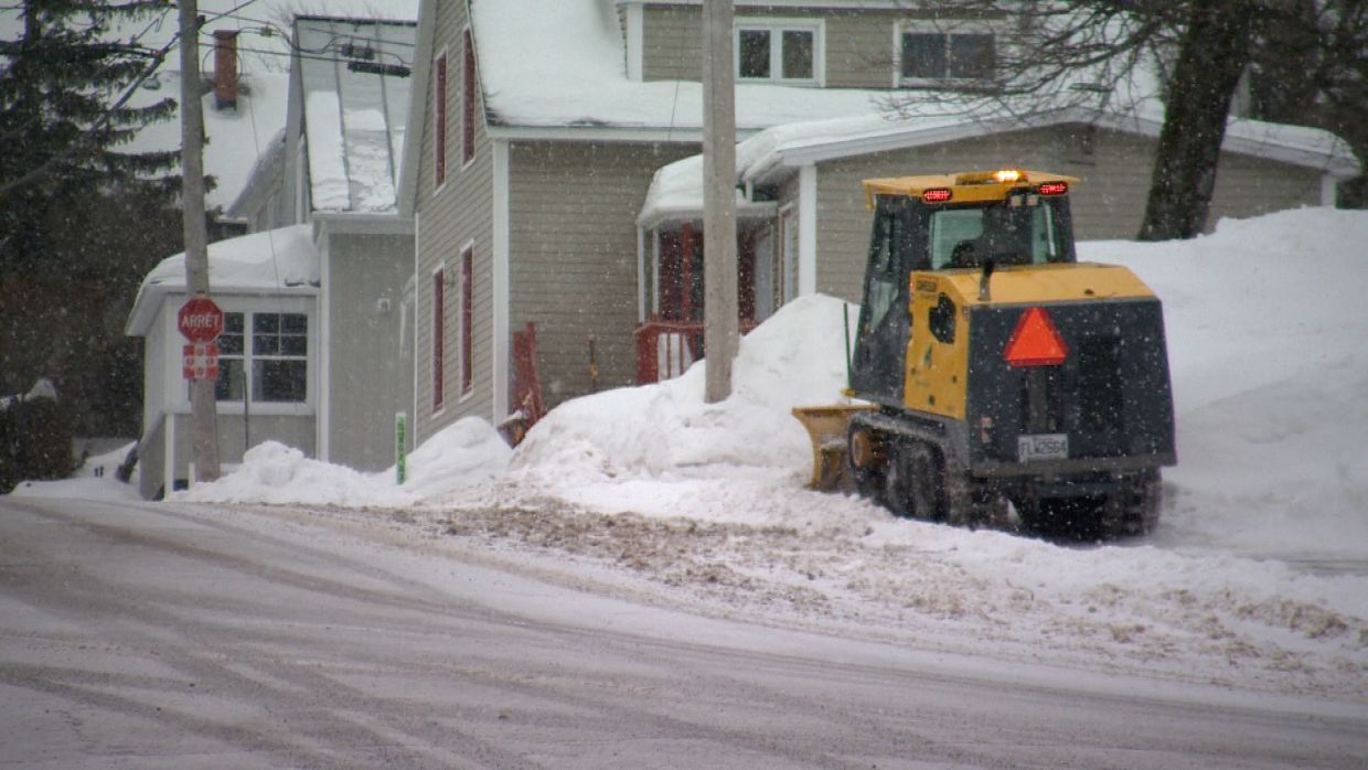 La tempête de neige s'abat sur nos régions - TVA CIMT CHAU