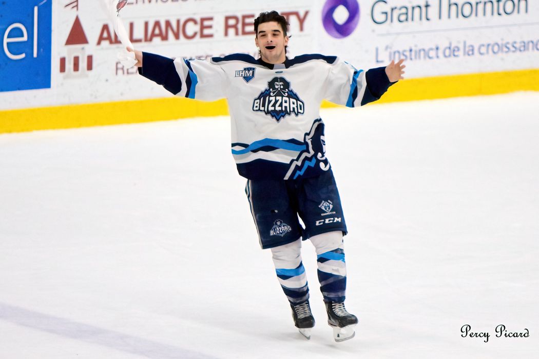 Blizzard d'Edmundston : Une onzième victoire de suite par blanchissage - TVA CIMT CHAU