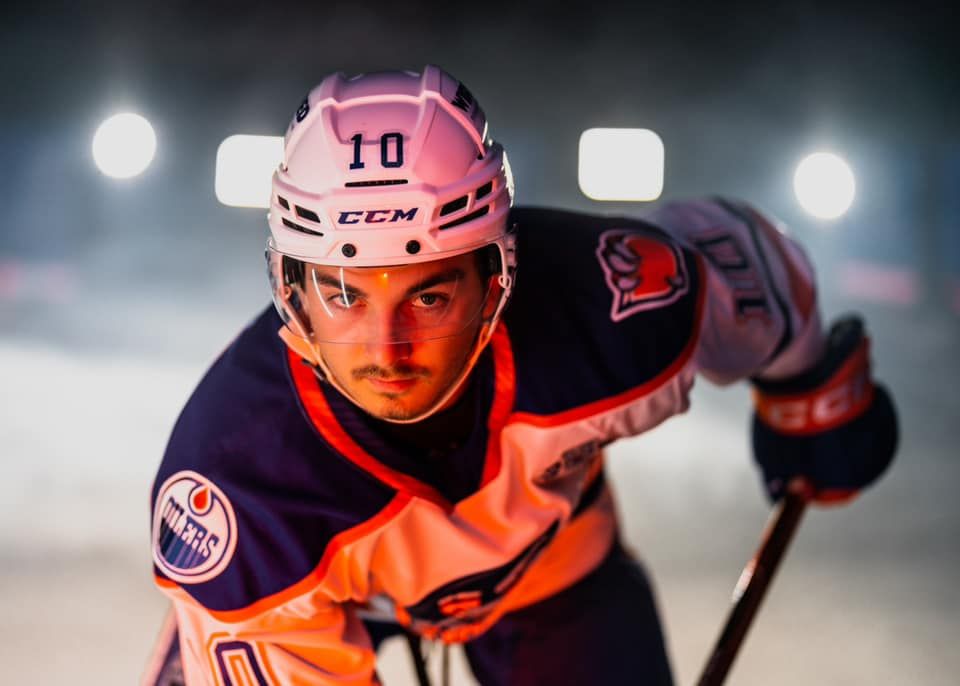 Xavier Bourgault casse la glace dans le monde du hockey professionnel ...