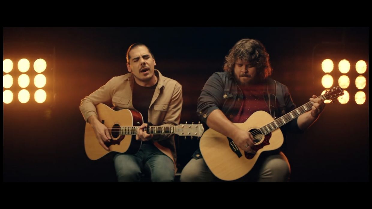 2Frères à La Pocatière en spectacle acoustique - TVA CIMT CHAU