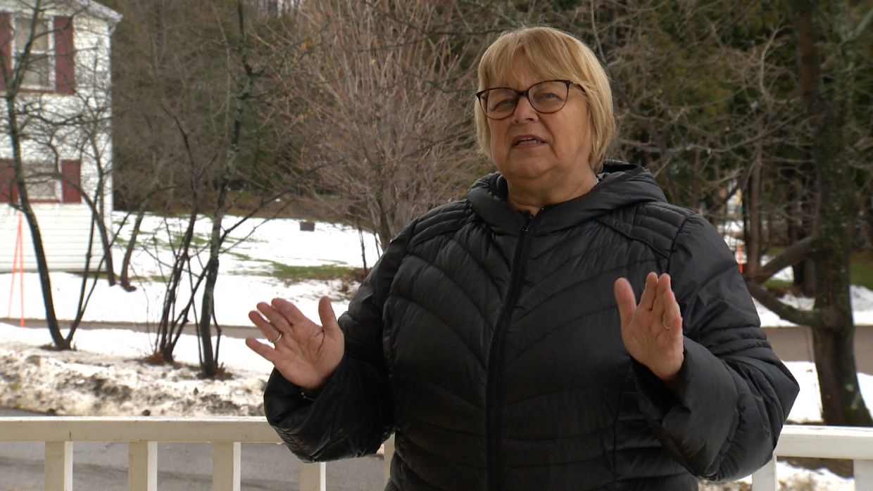 La conseillère de Témiscouata-sur-le-Lac Annette Rousseau explique sa ...