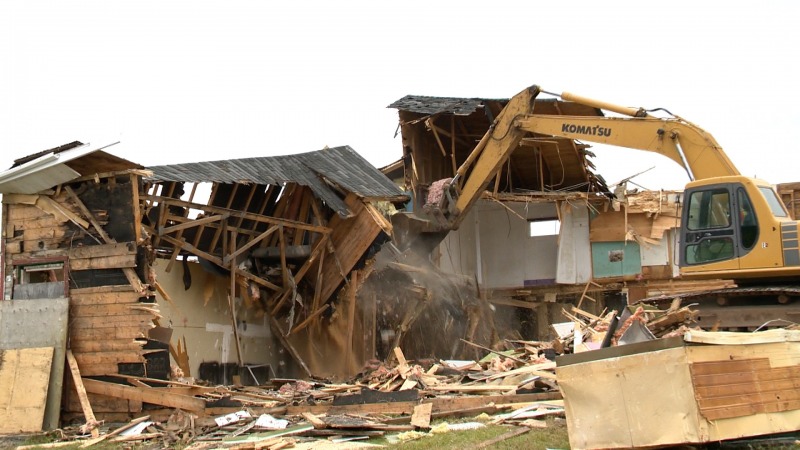 démolition bar émotion2 - TVA CIMT CHAU