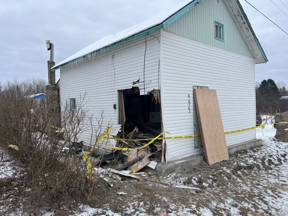 Allardville : une sortie de route met une famille à la rue - TVA CIMT CHAU
