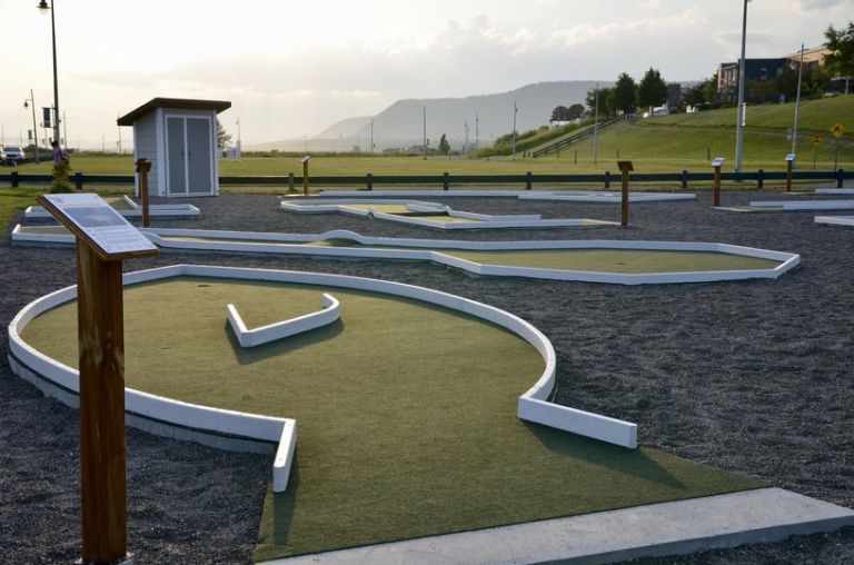 mini golf - TVA CIMT CHAU