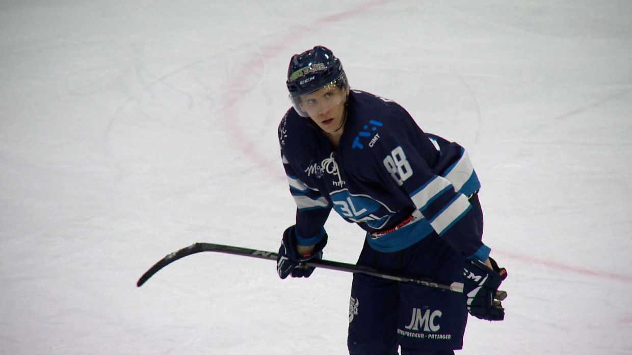 3L Express : Samuel Blanchet, un joueur à tout faire en offensive - TVA ...