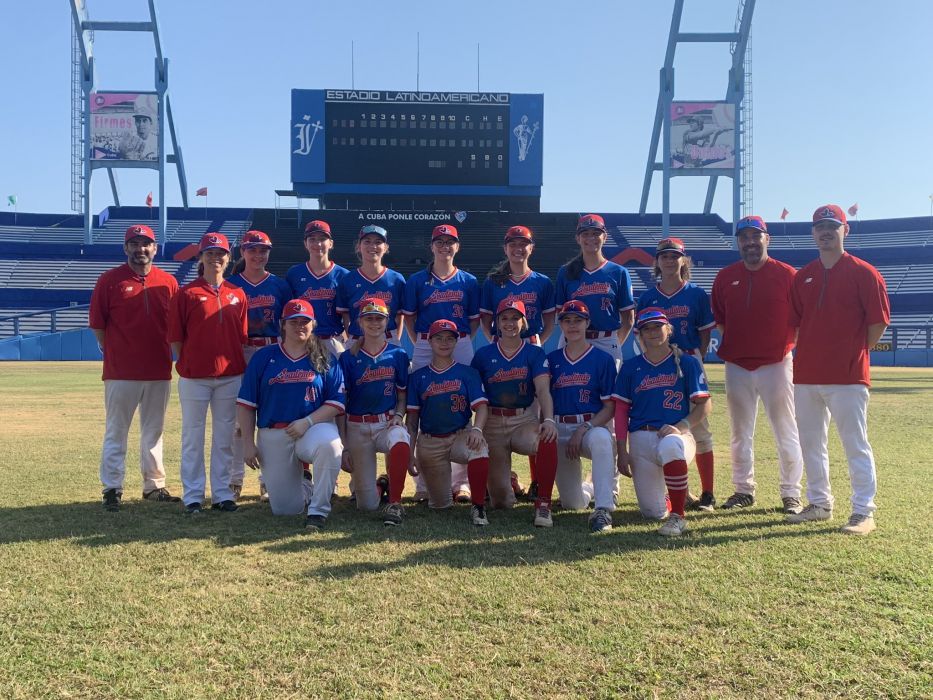 Baseball à Cuba: Une expérience enrichissante pour Lucie Anctil et Alex ...